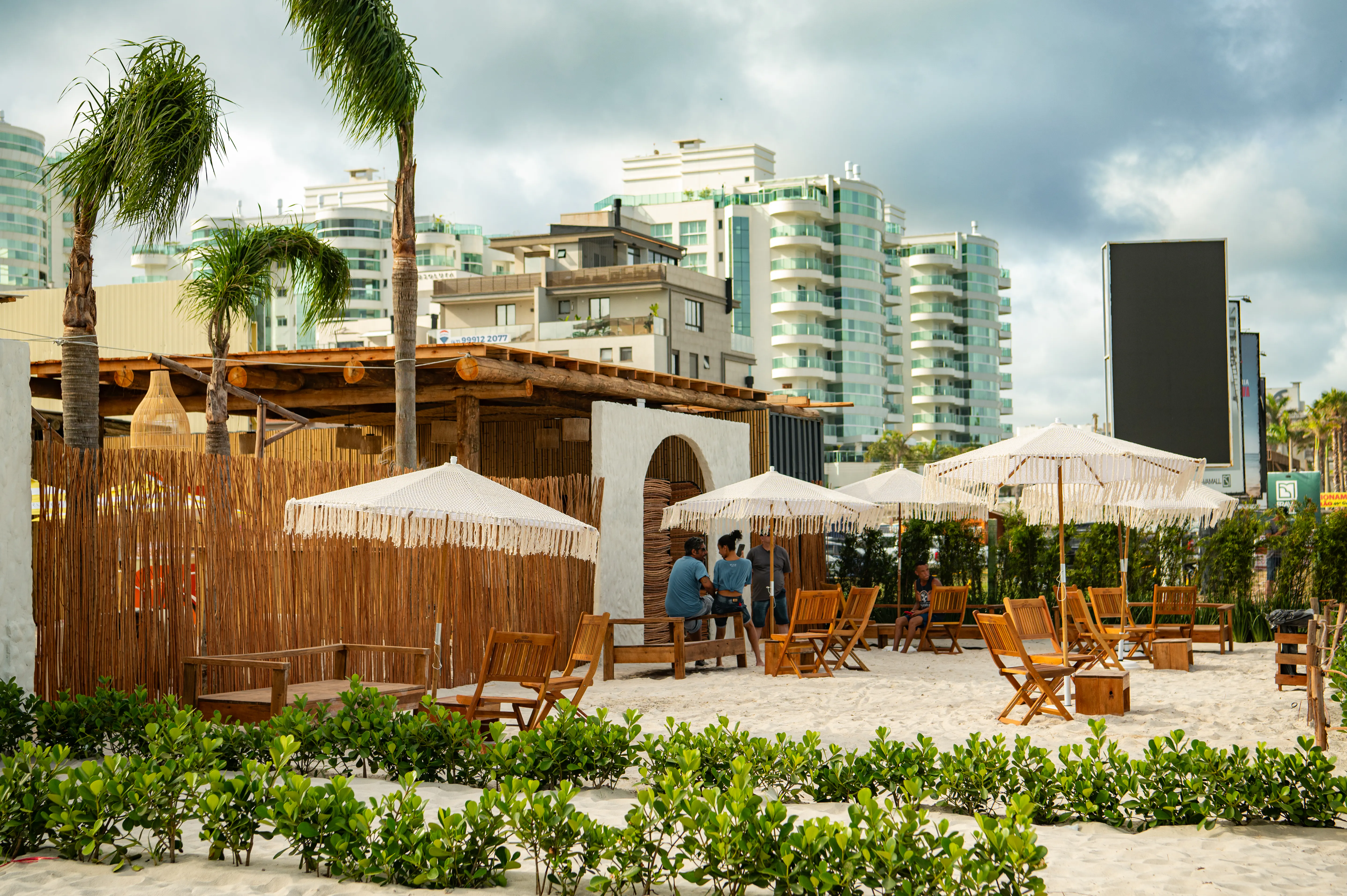 PLAYA Beach Club — Praia Brava, SC