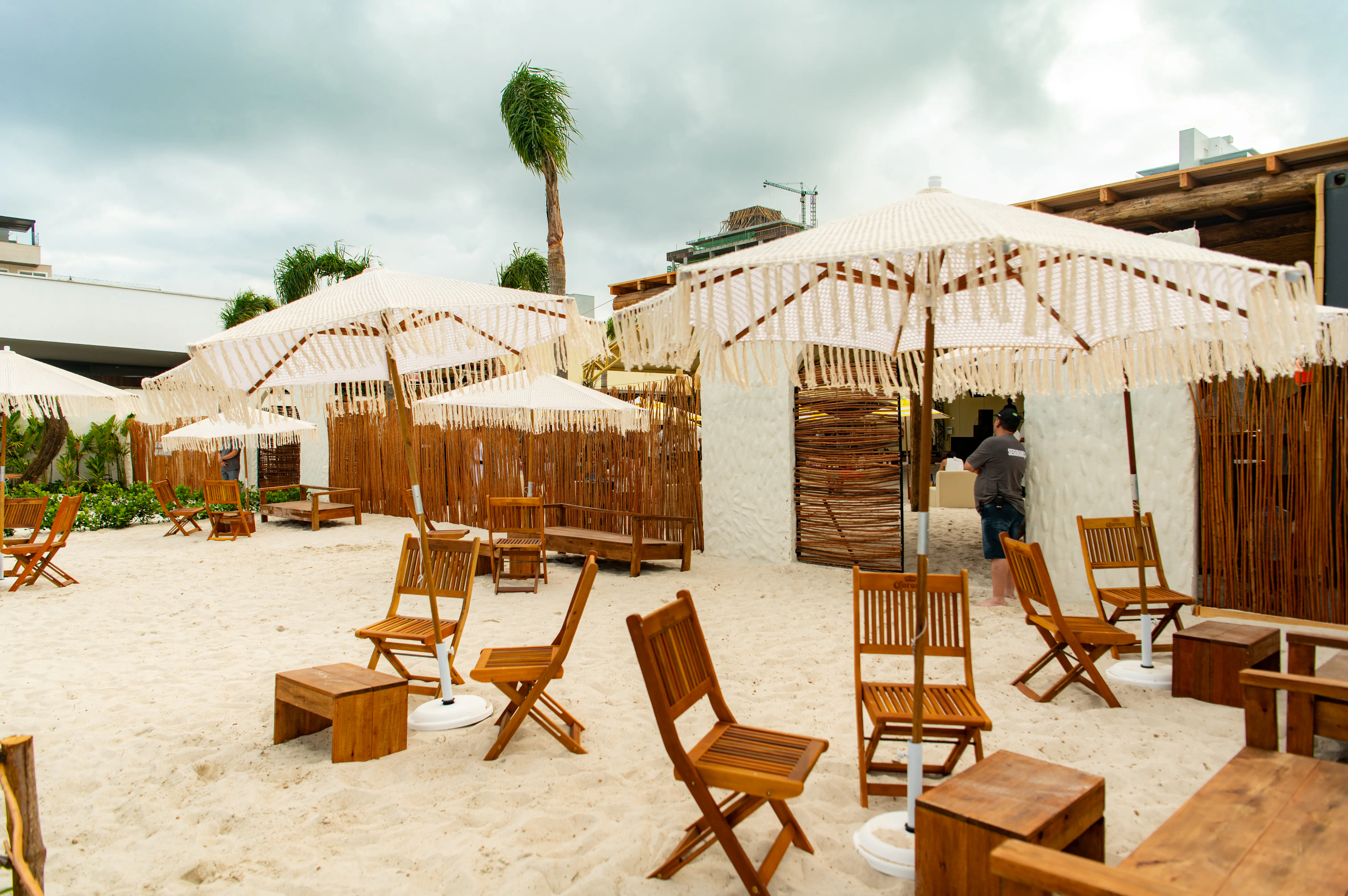 PLAYA Beach Club — Praia Brava, SC